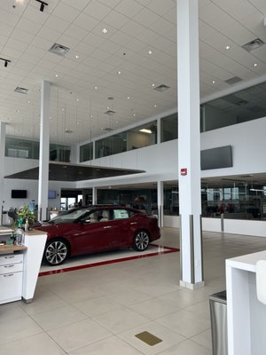 AUFFENBERG NISSAN - Updated November 2025 - 48 Photos & 61 Reviews ...