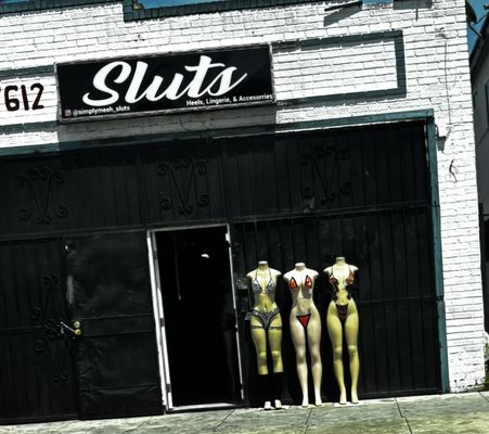 Sluts Updated April 2026 7612 S Figueroa St Los Angeles