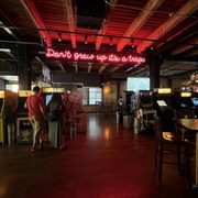 HEADQUARTERS BEERCADE RIVER NORTH - 623 Photos & 521 Reviews - Bars ...