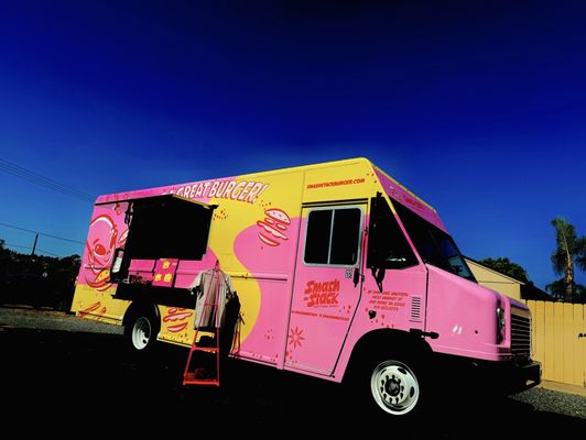 SMASH AND STACK - Updated June 2025 - 56 Photos & 39 Reviews - 956 ...