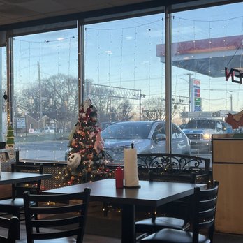 GROOVY BEAST - Updated June 2024 - 122 Photos & 147 Reviews - 1611 ...