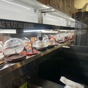 KURA REVOLVING SUSHI BAR - 185 Photos & 93 Reviews - 26425 Novi Rd ...