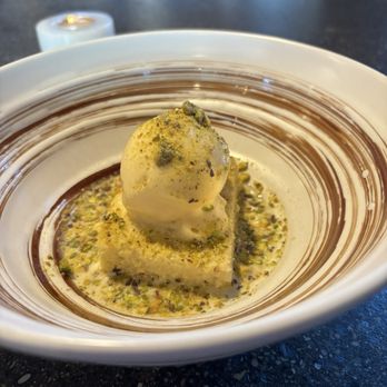 ELLINOR - Updated October 2025 - 68 Photos & 31 Reviews - 1016 E ...