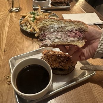 GORDON RAMSAY BURGER - Updated March 2025 - 1183 Photos & 734 Reviews ...