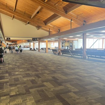 BOZEMAN YELLOWSTONE INTERNATIONAL AIRPORT - BZN - Updated July 2024 ...