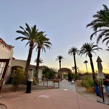 LOCALE NEIGHBORHOOD ITALIAN - Updated January 2025 - 1053 Photos & 595 ...
