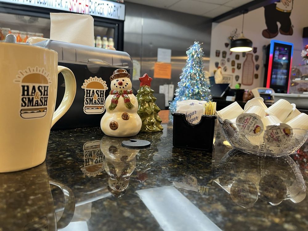 HASH AND SMASH - Updated August 2025 - 37 Photos & 22 Reviews - 464 3rd St, Beaver, Pennsylvania ...