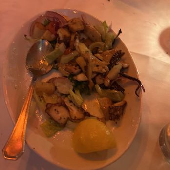 SALOON RESTAURANT - Updated June 2024 - 341 Photos & 253 Reviews - 750 ...