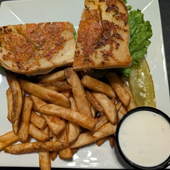 FLOWING TIDE PUB 10 - Updated December 2025 - 102 Photos & 87 Reviews ...