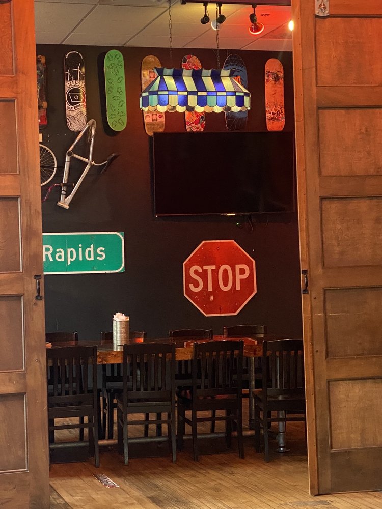 CLIFF’S DIVE BAR & GRILL - 32 Photos & 17 Reviews - 221 2nd Ave SE ...