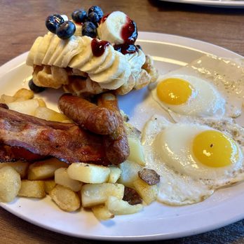 STACKED PANCAKE & BREAKFAST HOUSE - Updated January 2026 - 1717 Main ...