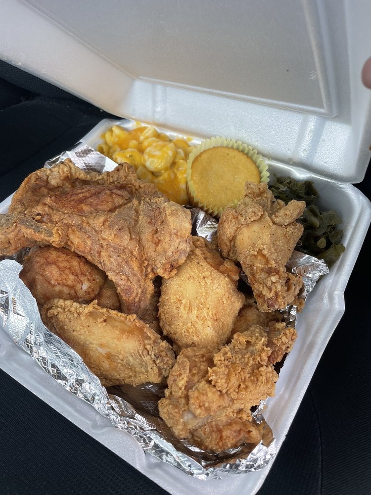 SNOW ISLAND SOUL FOOD & DAQS - 102 Springfield Rd, San Antonio, Texas ...