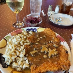 JULIA’S GERMAN STAMMTISCH - 165 Photos & 198 Reviews - 120 Sparkleberry ...