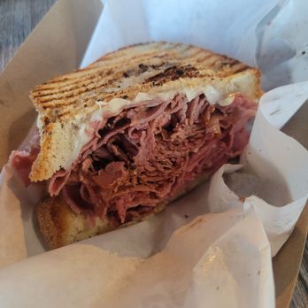 THE CORNED BEEF FACTORY - Updated May 2025 - 48 Photos & 47 Reviews ...