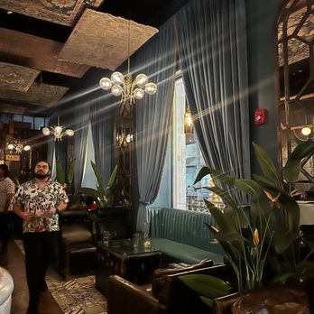 BELLHOP - Updated January 2025 - 222 Photos & 61 Reviews - 37 N Orange Ave, Orlando, Florida ...