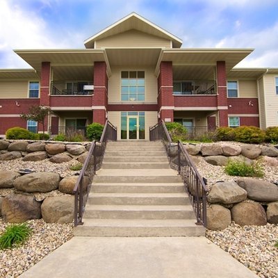 HOVDE PROPERTIES - Updated July 2025 - 11 Photos - 122 W Washington Ave ...