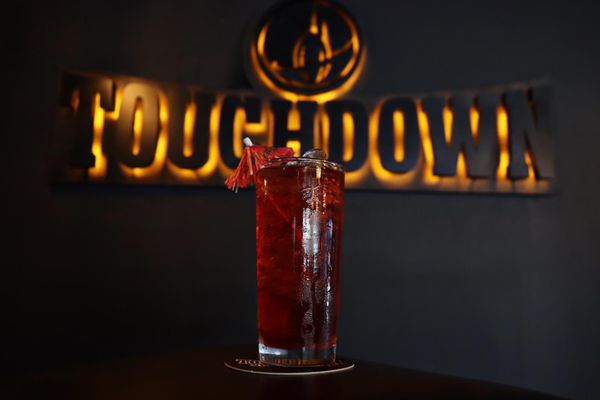 TOUCHDOWN SPORTS BAR - Updated December 2025 - 22 Photos & 23 Reviews ...