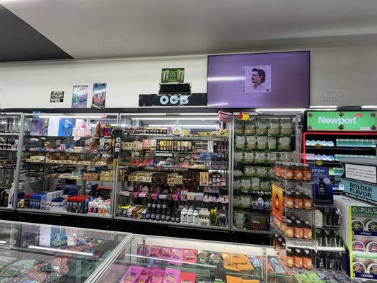 SMOKE SHOP & ESSENTIALS - Updated May 2026 - 10 Photos - 6917 Bristol ...