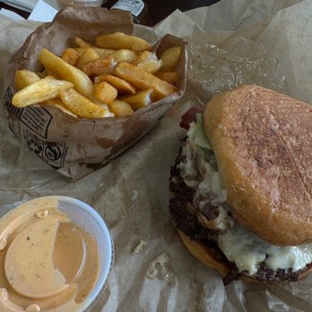XPRESS BURGERS - Updated August 2025 - 15 Photos & 13 Reviews - 10446 I ...