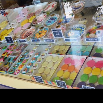 EILEEN’S COLOSSAL COOKIES - Updated December 2025 - 44 Photos & 81 ...