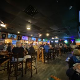 KELLY’S HALF SHELL PUB - Updated November 2025 - 310 Photos & 329 ...