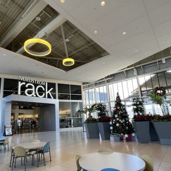 NORDSTROM RACK - Updated August 2025 - 107 Photos & 25 Reviews - 500 ...