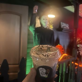 ROAST THE DEAD COFFEE - Updated November 2024 - 84 Photos & 39 Reviews ...