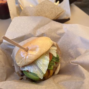 TYLER’S BURGERS - Updated December 2024 - 475 Photos & 804 Reviews ...