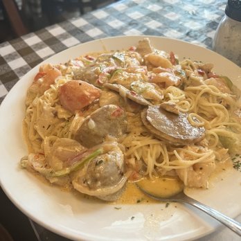 THE ITALIAN OVEN RESTAURANT- STOCKBRIDGE - Updated July 2024 - 163 ...