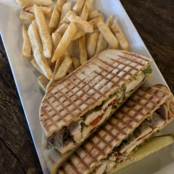 THE BENCH BAR & GRILL - Updated July 2025 - 279 Photos & 156 Reviews ...