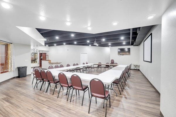 MIDTOWN SQUARE MALL - Updated December 2025 - 17 Photos - 3333 W ...