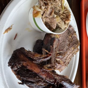 BUSTER’S SOUTHERN BBQ - Updated October 2025 - 788 Photos & 1128 ...