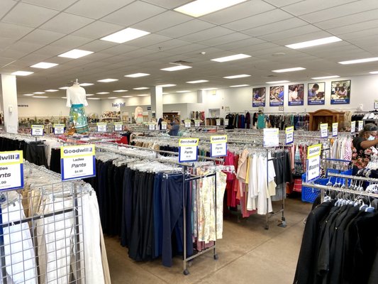 GOODWILL OF CENTRAL AND COASTAL VIRGINIA - 10 Photos - Thrift Stores ...