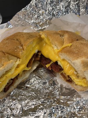 WORLD FAMOUS DELI - Updated March 2025 - 28 Photos & 27 Reviews - 475 ...