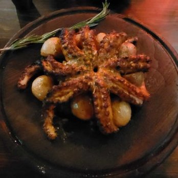 BODEGA 8 - Updated November 2025 - 129 Photos & 41 Reviews - Avenida ...