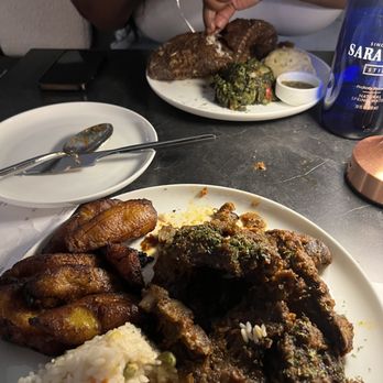 THE CONTINENT DC - Updated July 2024 - 24 Photos - 1110 Vermont Ave NW ...