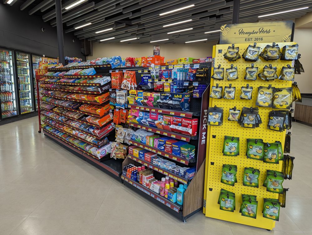 SKYLINE EXPRESS - Updated May 2026 - 17 Photos - 695 W Virginia St ...