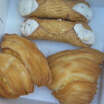 FERRARA BAKERY & CAFE - 2989 Photos & 1822 Reviews - 195 Grand St, New ...