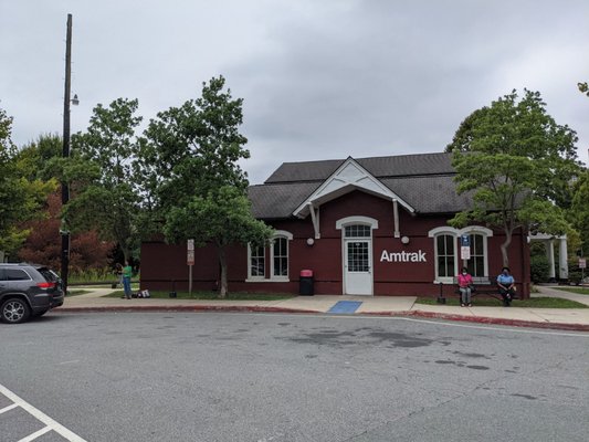 CHARLOTTESVILLE AMTRAK STATION - Updated July 2025 - 49 Photos & 13 ...