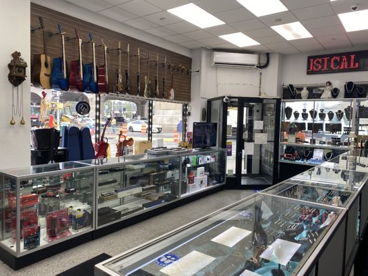 EZ PAWN CORP - Updated September 2024 - 10 Photos - 45-21 Queens Blvd ...