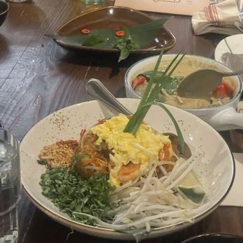 PRANAKHON THAI RESTAURANT - Updated July 2024 - 1751 Photos & 455 ...