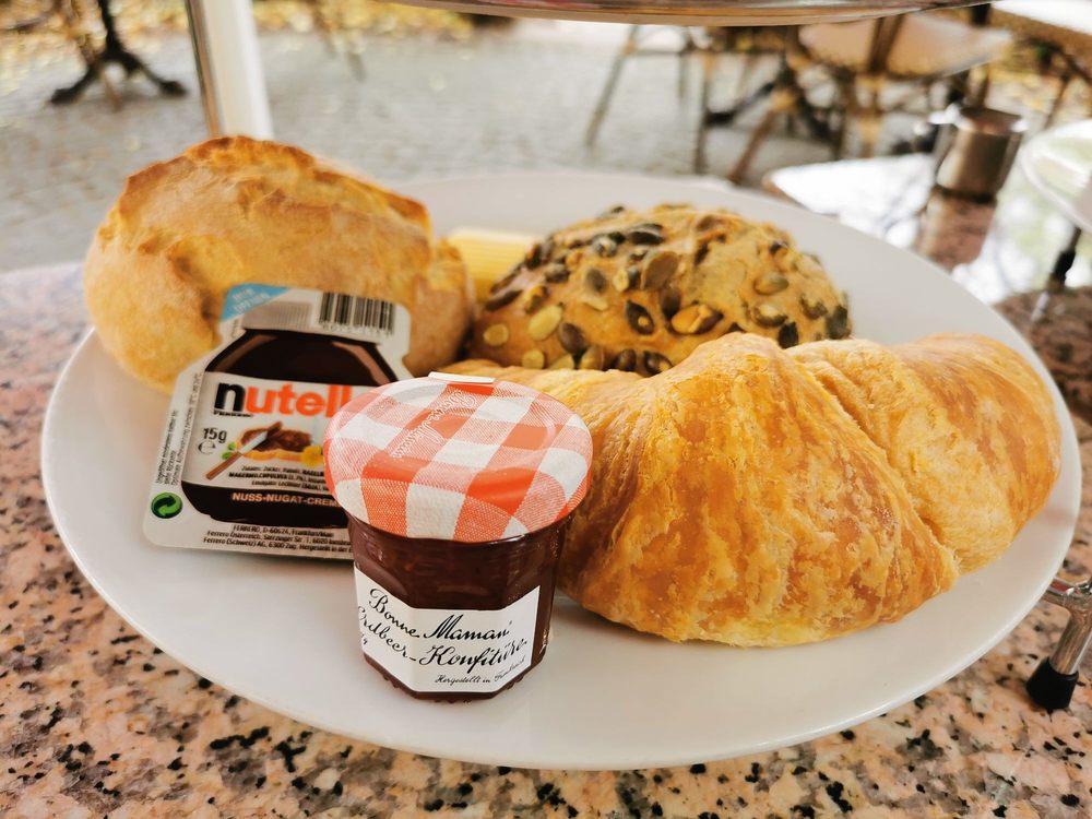 CAFÉ LAUMER - Updated July 2024 - 70 Photos & 89 Reviews - Bockenheimer ...