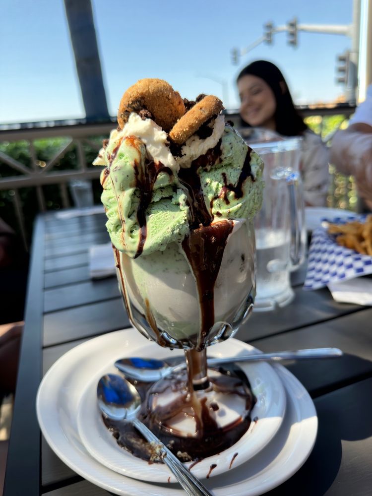 LEATHERBY’S FAMILY CREAMERY- FOLSOM - Updated April 2025 - 272 Photos ...