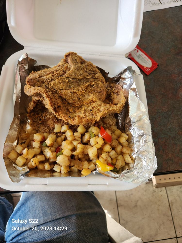 AMBER J’S MINI MART - Updated January 2026 - 15 Photos - 4101 St Louis ...