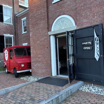 GOODNIGHT FATTY - Updated November 2024 - 238 Photos & 179 Reviews - 1 ...