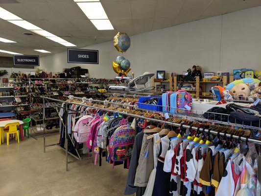 LIFE NETWORK FAMILY THRIFT STORE - Updated August 2025 - 14 Photos ...