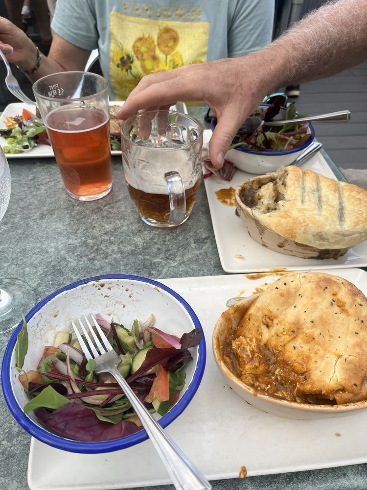 MAD O’ROURKES PIE FACTORY - Updated January 2026 - 14 Photos & 20 ...