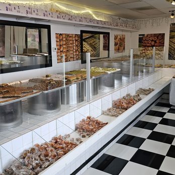 VICTORY SWEETS - Updated March 2025 - 150 Photos & 112 Reviews - 9057 ...