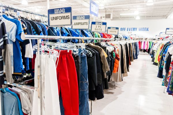 MAJ-R THRIFT & DISCOUNT - Updated October 2025 - 39 Photos & 10 Reviews ...