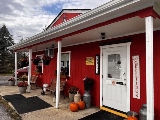 FARMER’S DAUGHTERS’ DINER - Updated September 2025 - 38 Photos & 11 ...